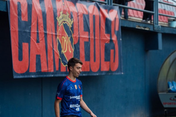 Camisola de Jogo Oficial DM DANILO | Leilão Justo